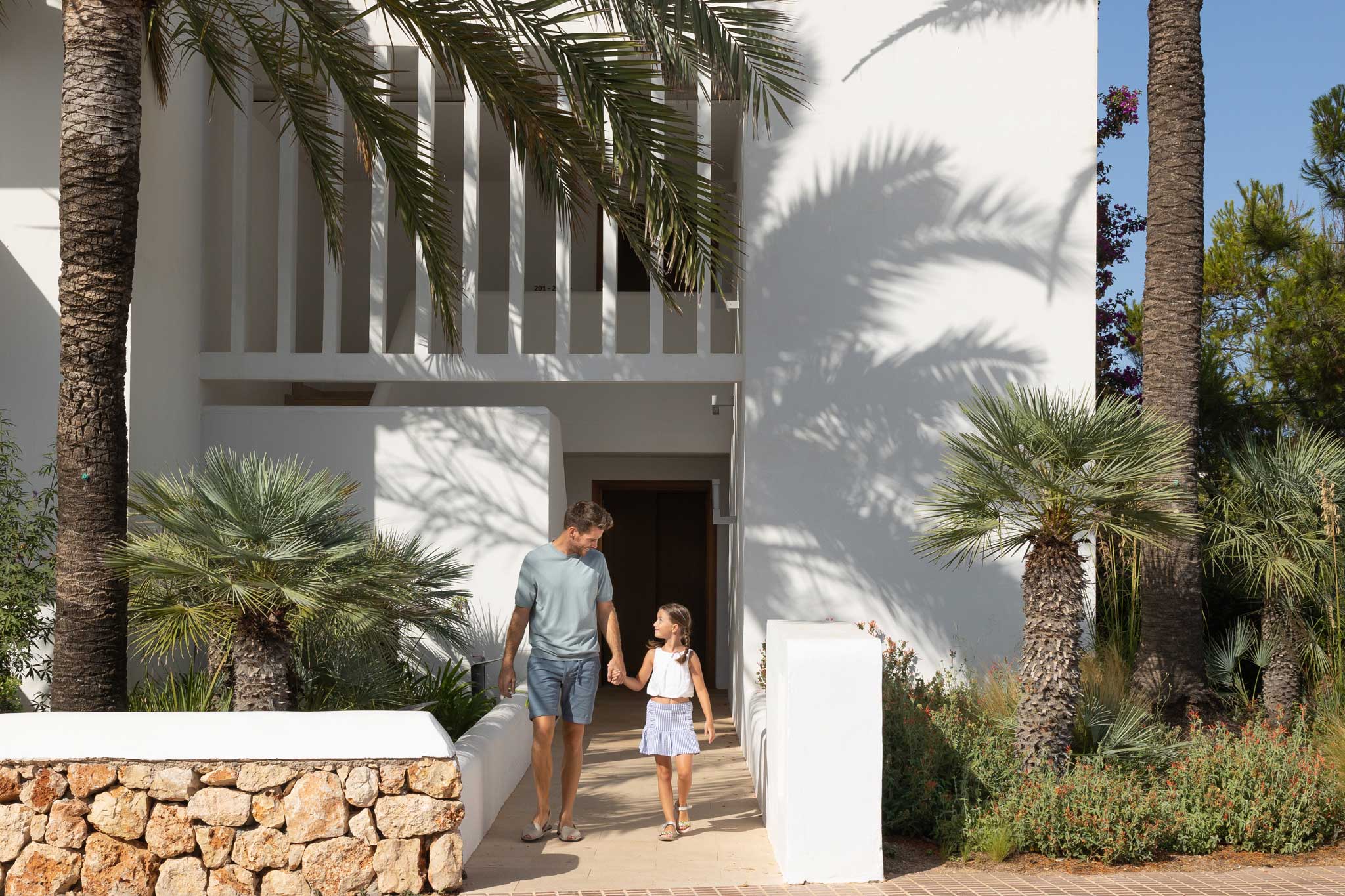 Exclusive beachfront villas and apartments at Cala d'Or - Mallorca ...