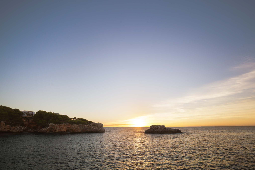 Mar Blau Restaurant, Beach Bar & Beach Club in Cala Azul Hotel | Inturotel